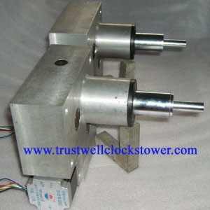 Movement mechaism for outdoor tower building clocks, suitable for ...